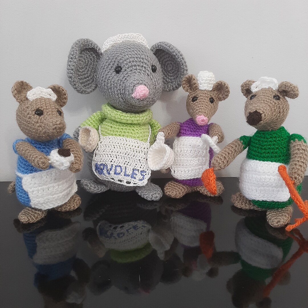 Little Helper Gift for Moms Mouse Hostess Toy Souvenir With - Etsy