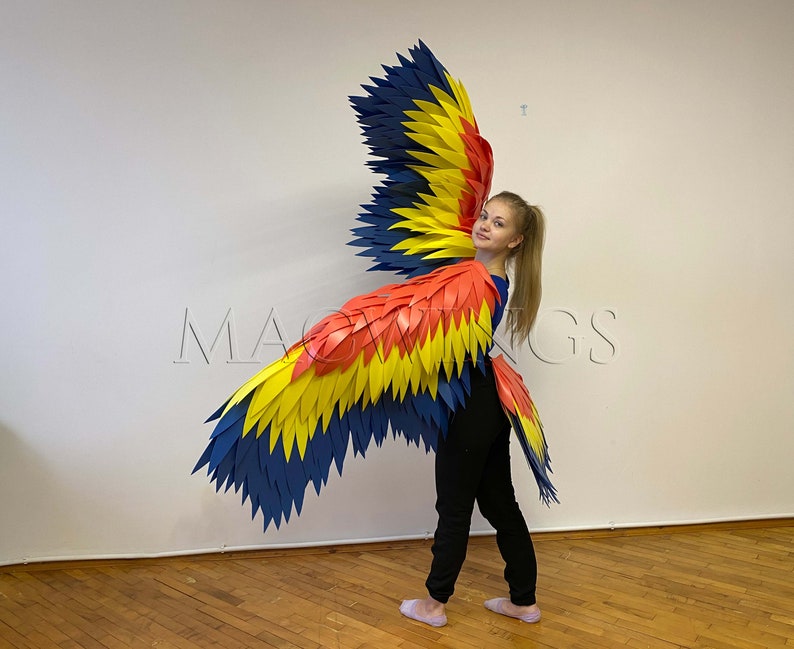 Macaw Wings and Tail Costume for Adults, Movable Parrot Arm Wings ...