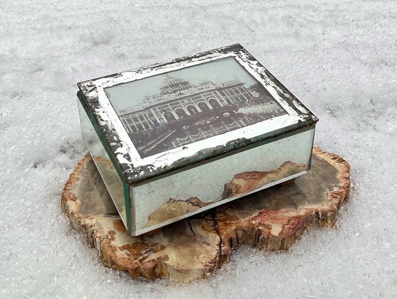 Art Deco Musical Jewellery Box Bevelled Mirrors and Inlaid Palace ...
