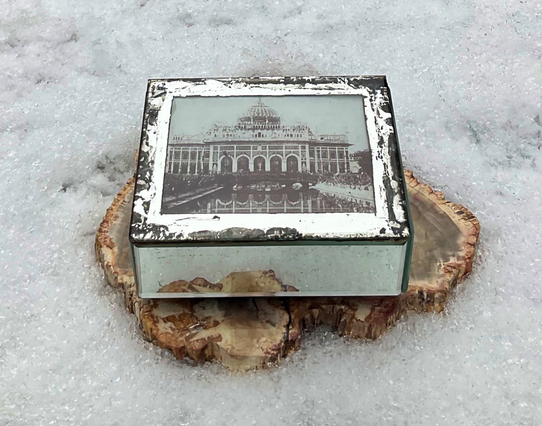 Art Deco Musical Jewellery Box Bevelled Mirrors and Inlaid Palace ...