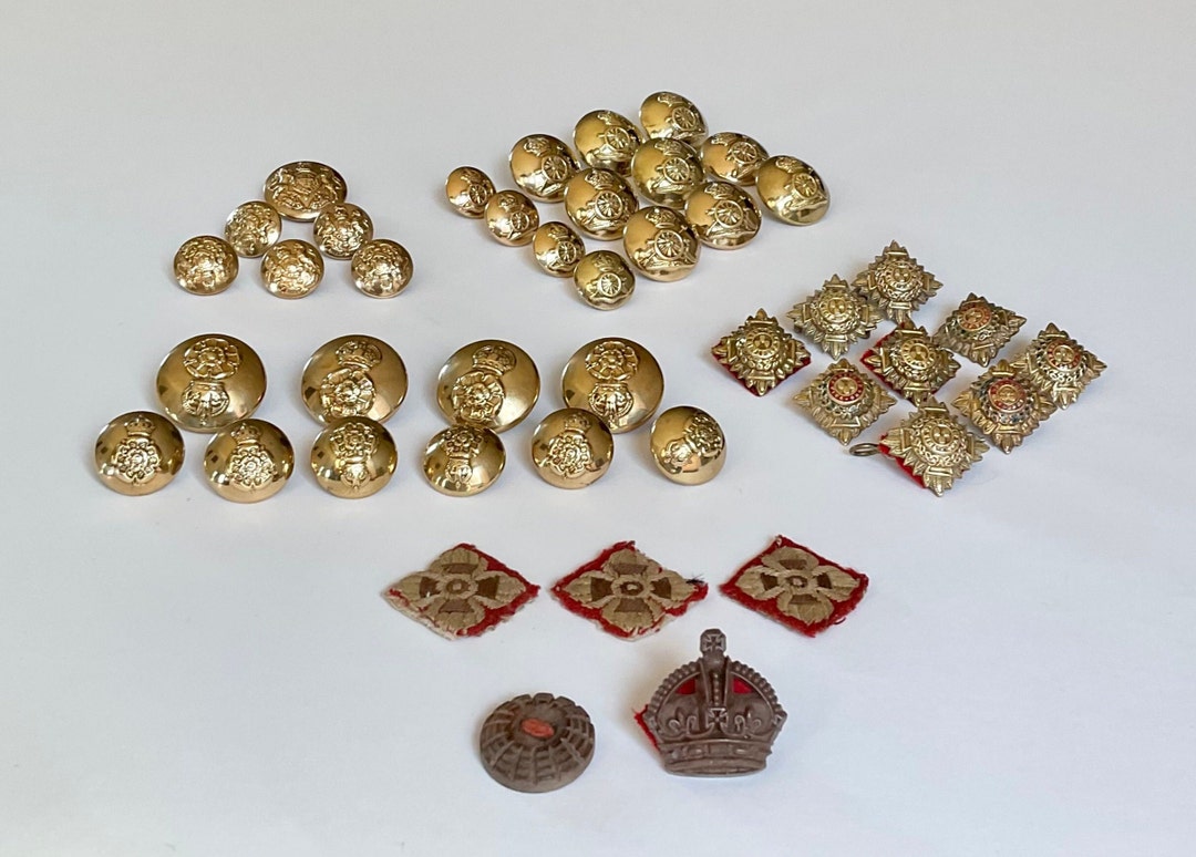 WW1 British Brigadier Officer Brass Buttons & Rank Insignia - 43 Piece ...