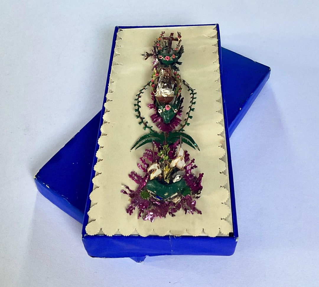 Antique French Religious Relic: 1890s Good Luck Token Diorama - Etsy