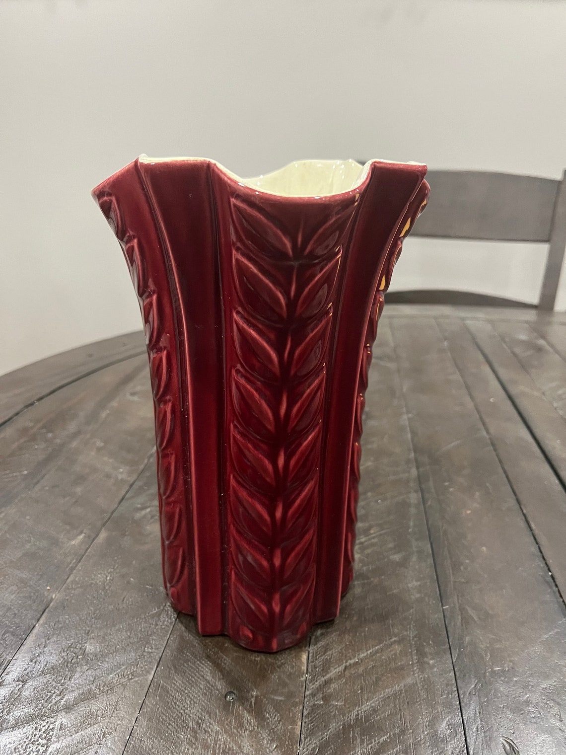 Vtg Red Wing Pottery Vase Leaf Pattern 1155 Art Deco Dark Red USA Chip ...