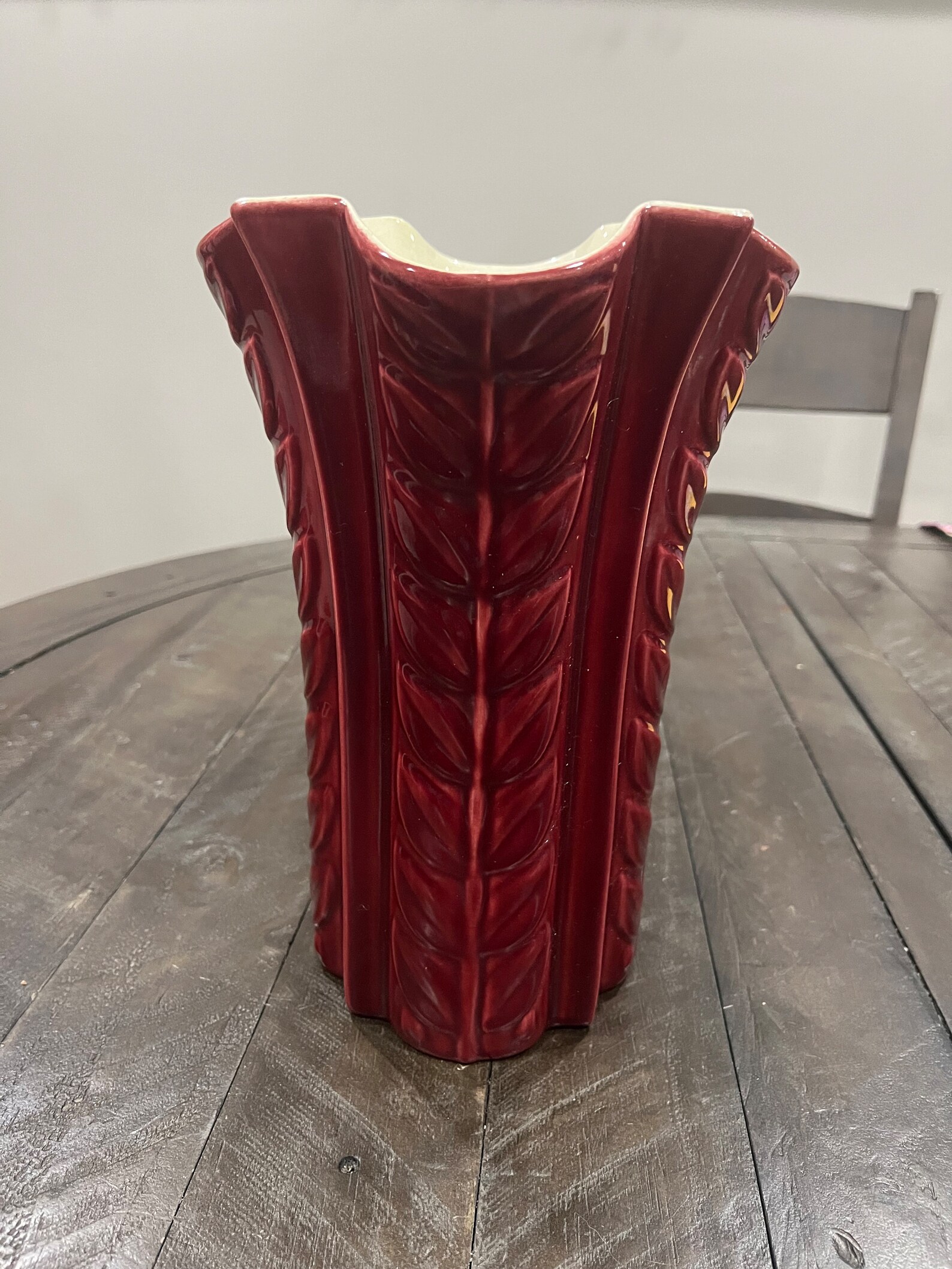 Vtg Red Wing Pottery Vase Leaf Pattern 1155 Art Deco Dark Red USA Chip ...