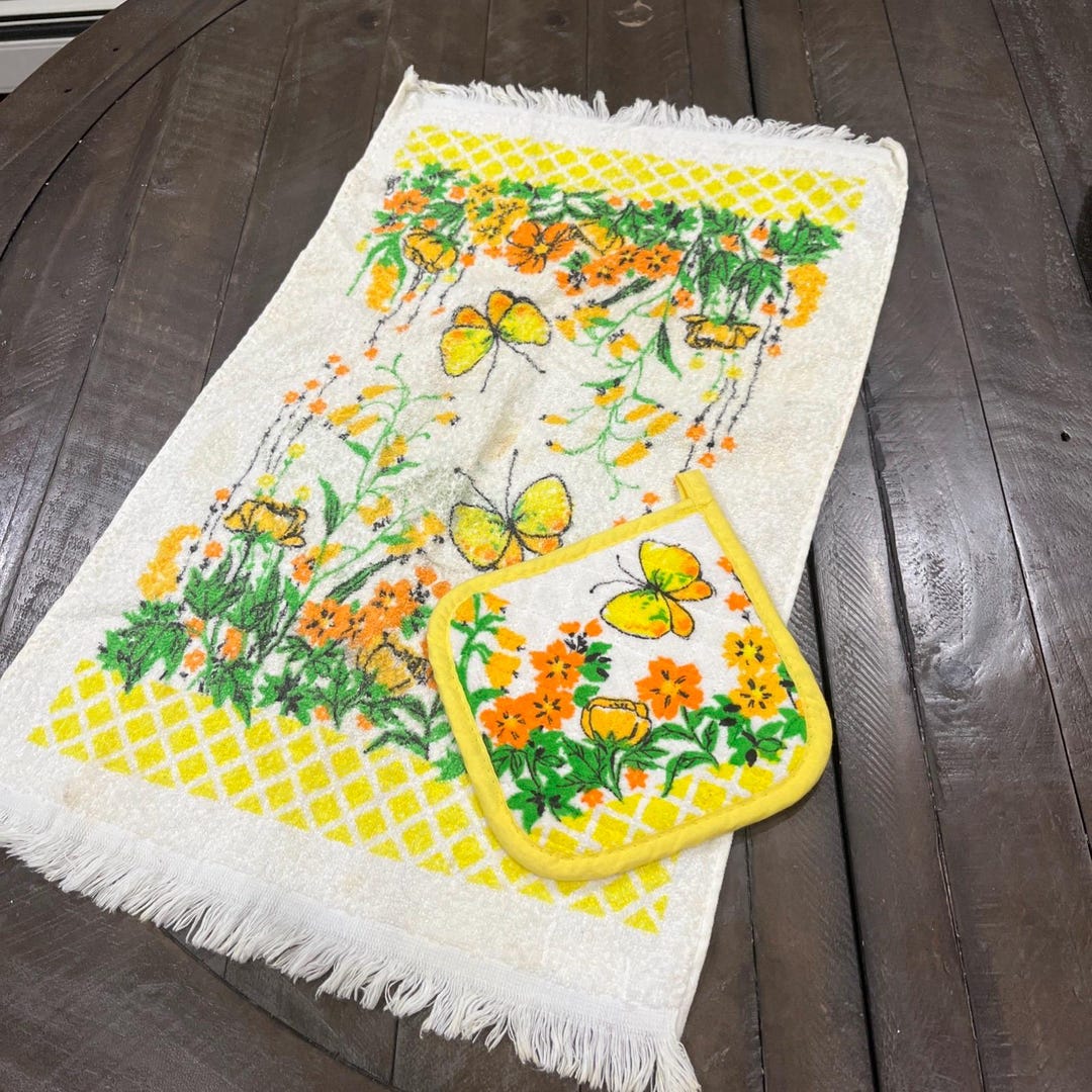 Vintage Sayco Yellow Orange Butterfly Flowers Print Hot Pad and Kitchen ...