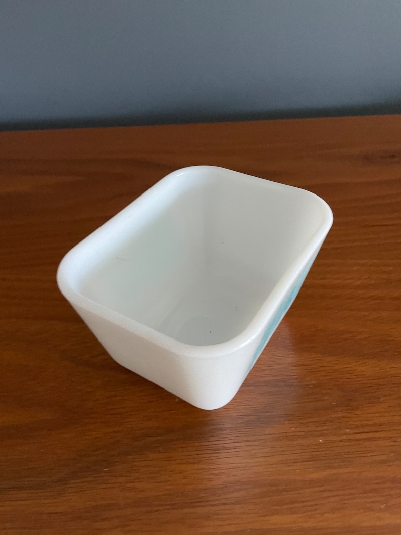 Vintage Pyrex Aqua Blue Turquoise Butterprint Fridgie 501 With - Etsy