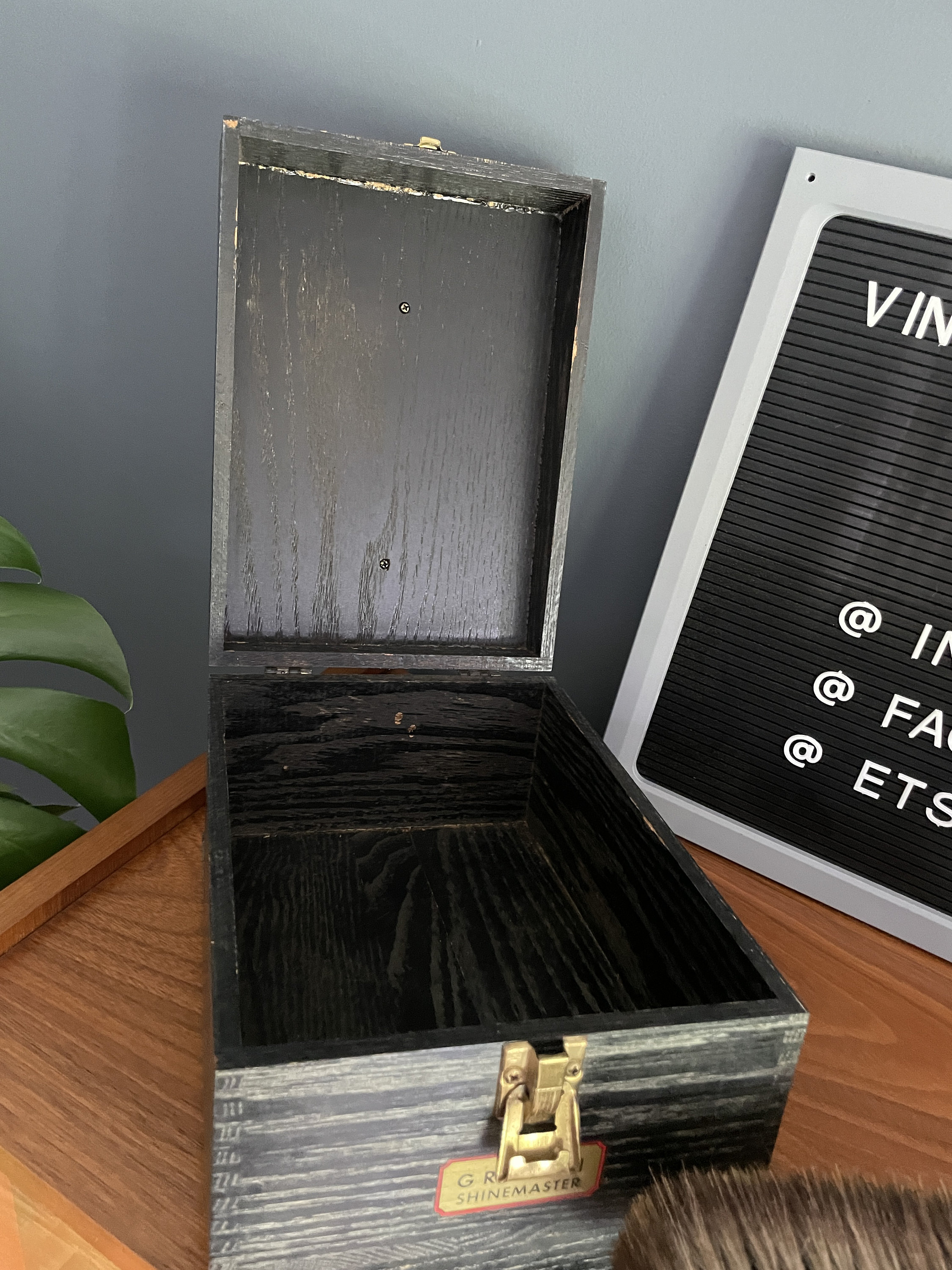 Vintage Shoe Shine Kit Box Griffin Shinemaster With Two Horse Hair ...