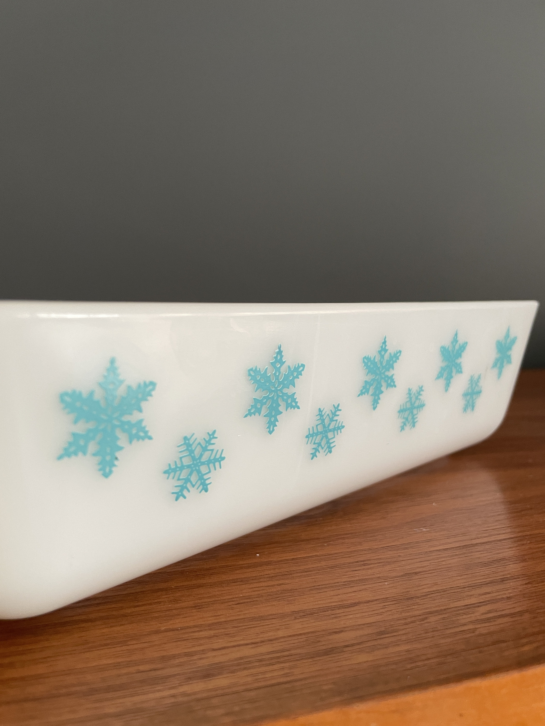 Vintage Pyrex Snowflake Turquoise 2 Qt. Casserole 575 B - Etsy