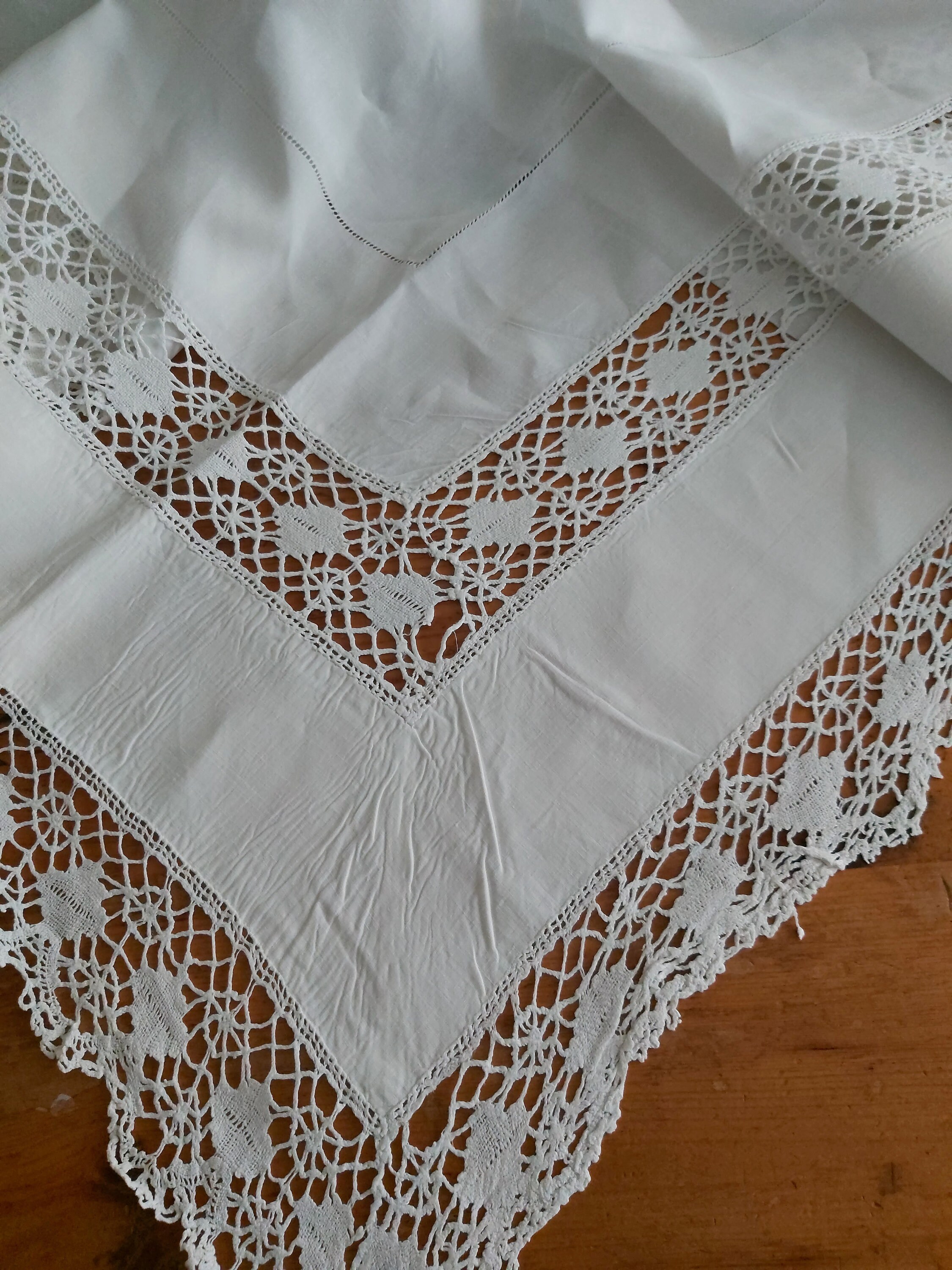 7 Metres of Handmade Lace on an Embroidered Monogram Panel of Pure ...