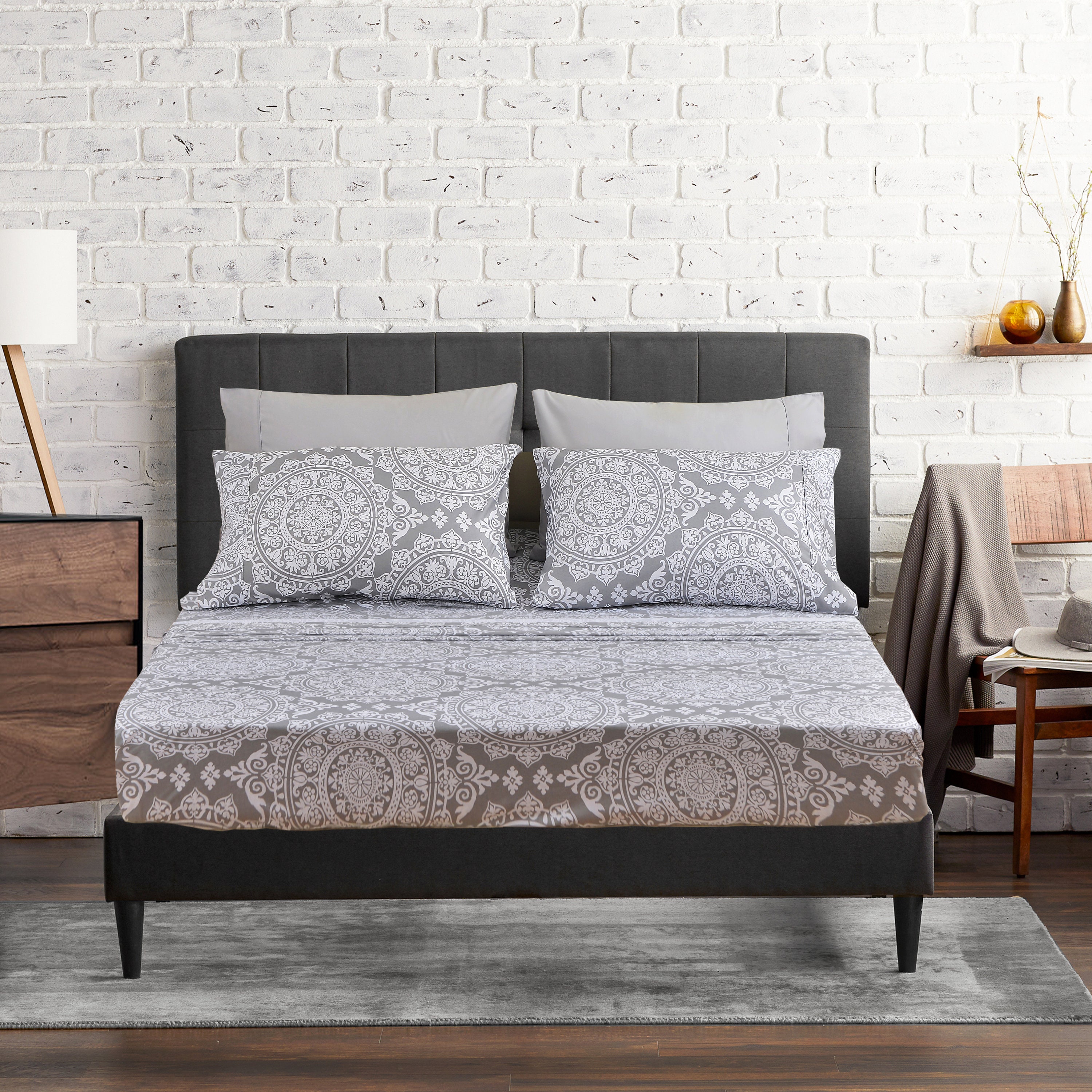 Contemporary Geometric Sheets, Grey and White in Twin, Full, Queen ...