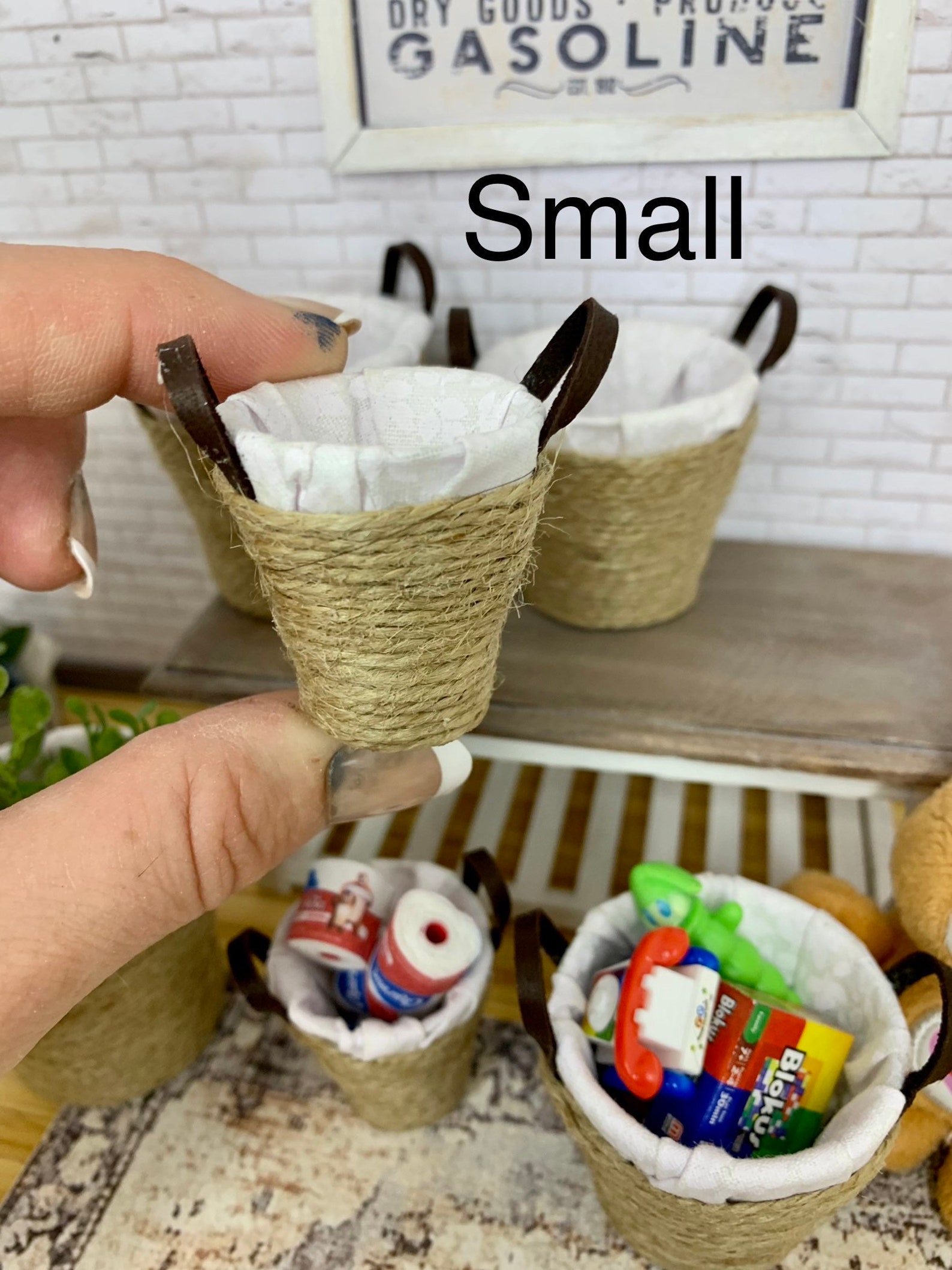 Dollhouse Miniature Rope Baskets, Scale 1:12, Miniature Laundry ...