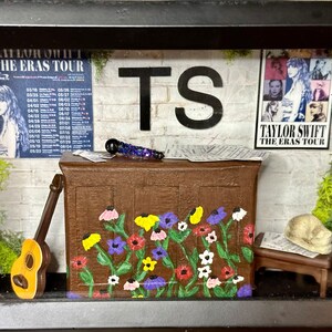 Miniature Taylor Swift Display Shadow Box, Mini Swiftie Diorama Room ...
