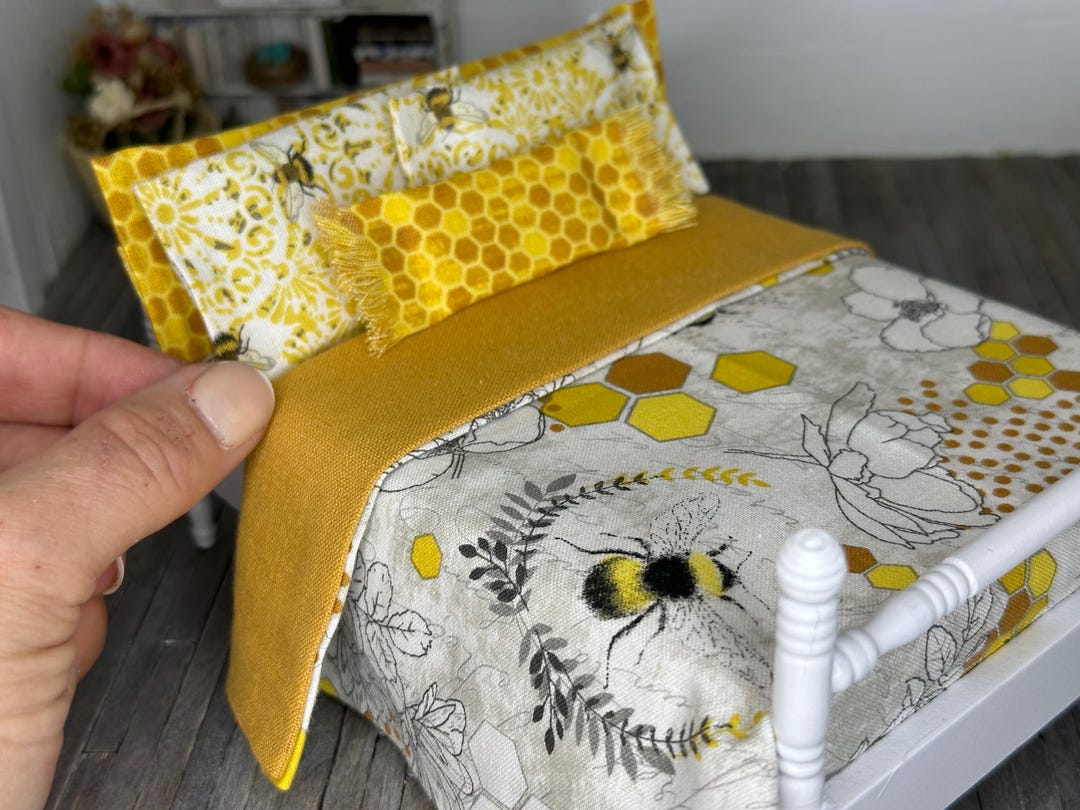Miniature Dollhouse Bed and Honey Bee Bedding Set, Mini Furniture - Etsy