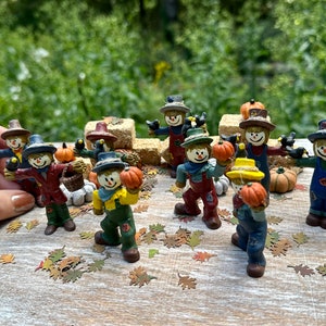 Miniature Scarecrow Figurines, Dollhouse Seasonal Decorations, Fall ...