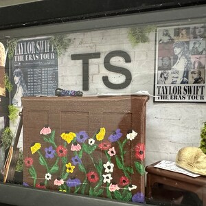 Miniature Taylor Swift Display Shadow Box, Mini Swiftie Diorama Room ...