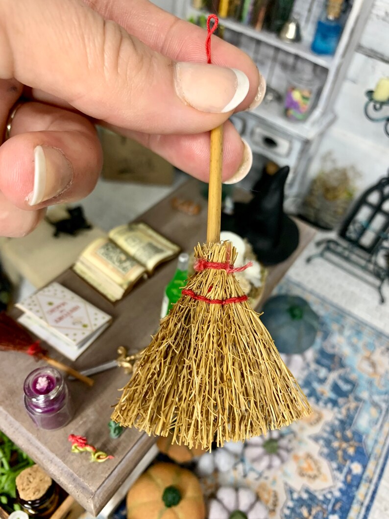 Miniature Dollhouse Flat or Fan Broom Dollhouse Cleaning - Etsy