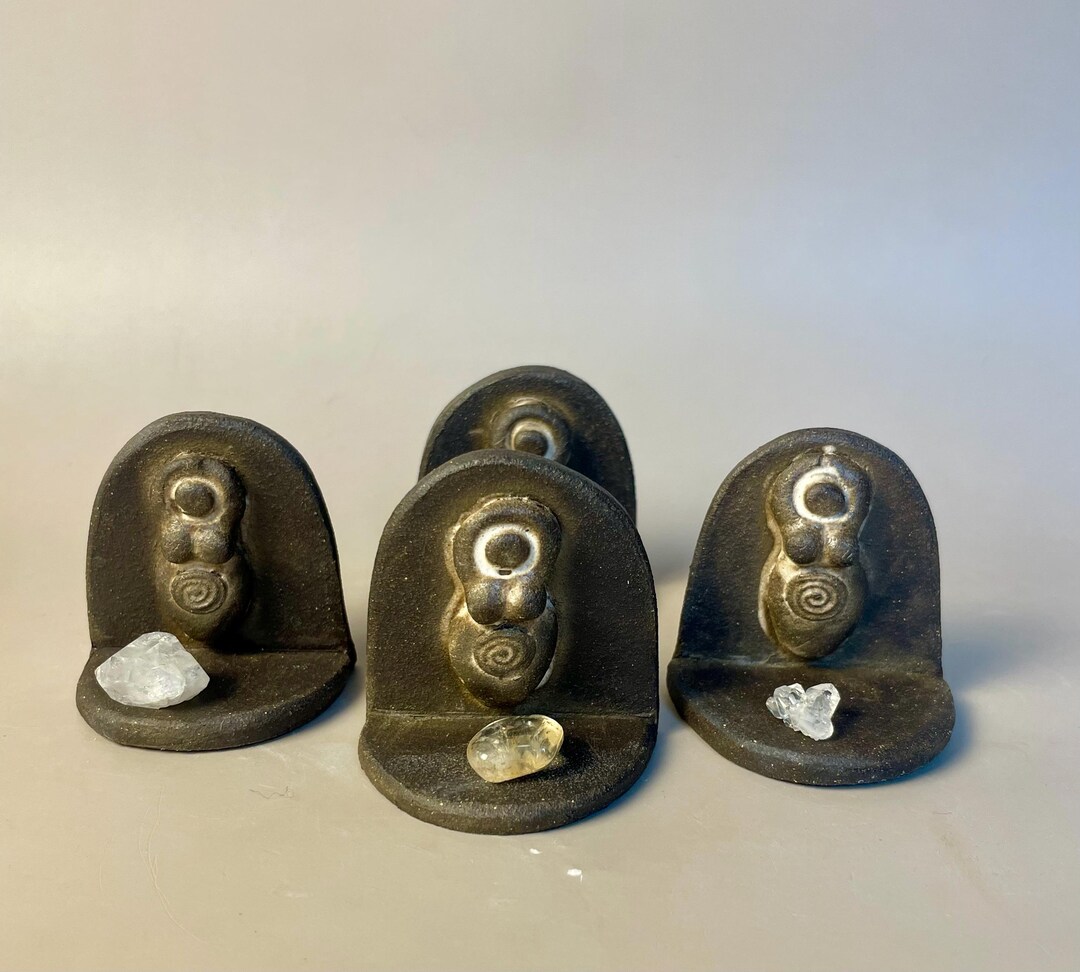 Mini Goddess Altar and Handmade Dark Clay Pocket Shrine - Etsy
