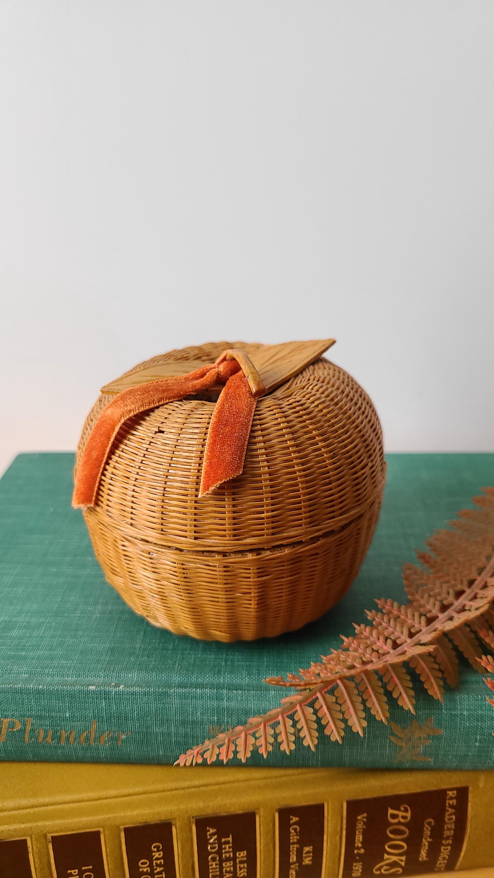 Vintage Woven Basket Apple With Lid and Beautiful Velvet Ribbon. Rustic ...