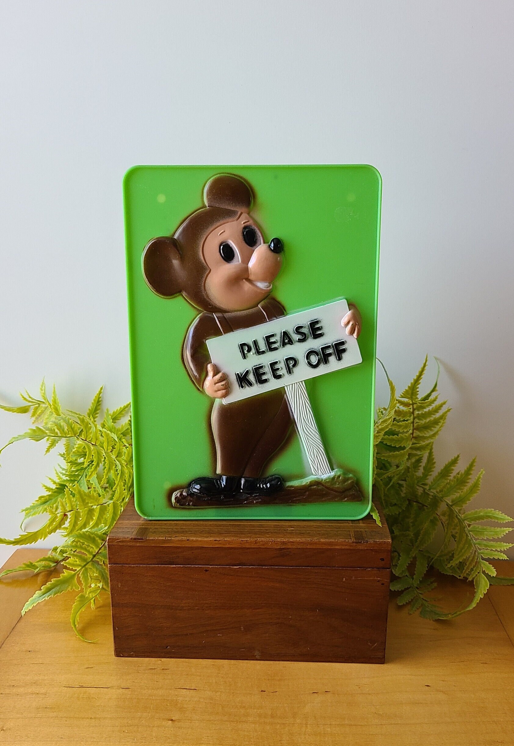 Vintage Sign Plastic Please Keep off Yard Sign Cute Anthropomorphic ...