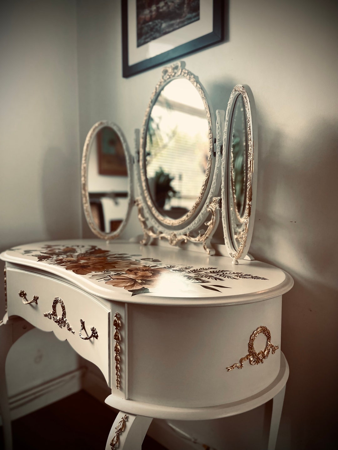 Vintage Dressing Table | Kidney Shaped Vanity | French Style Dressing ...