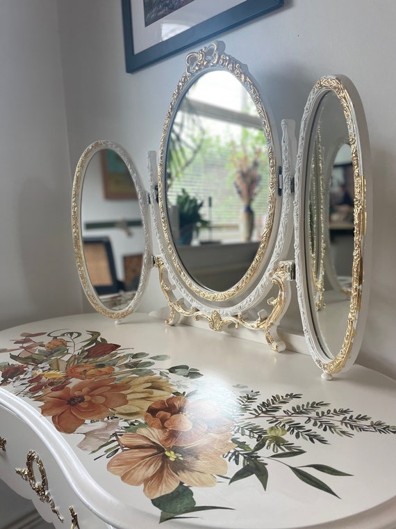 Oval shape dressing table store