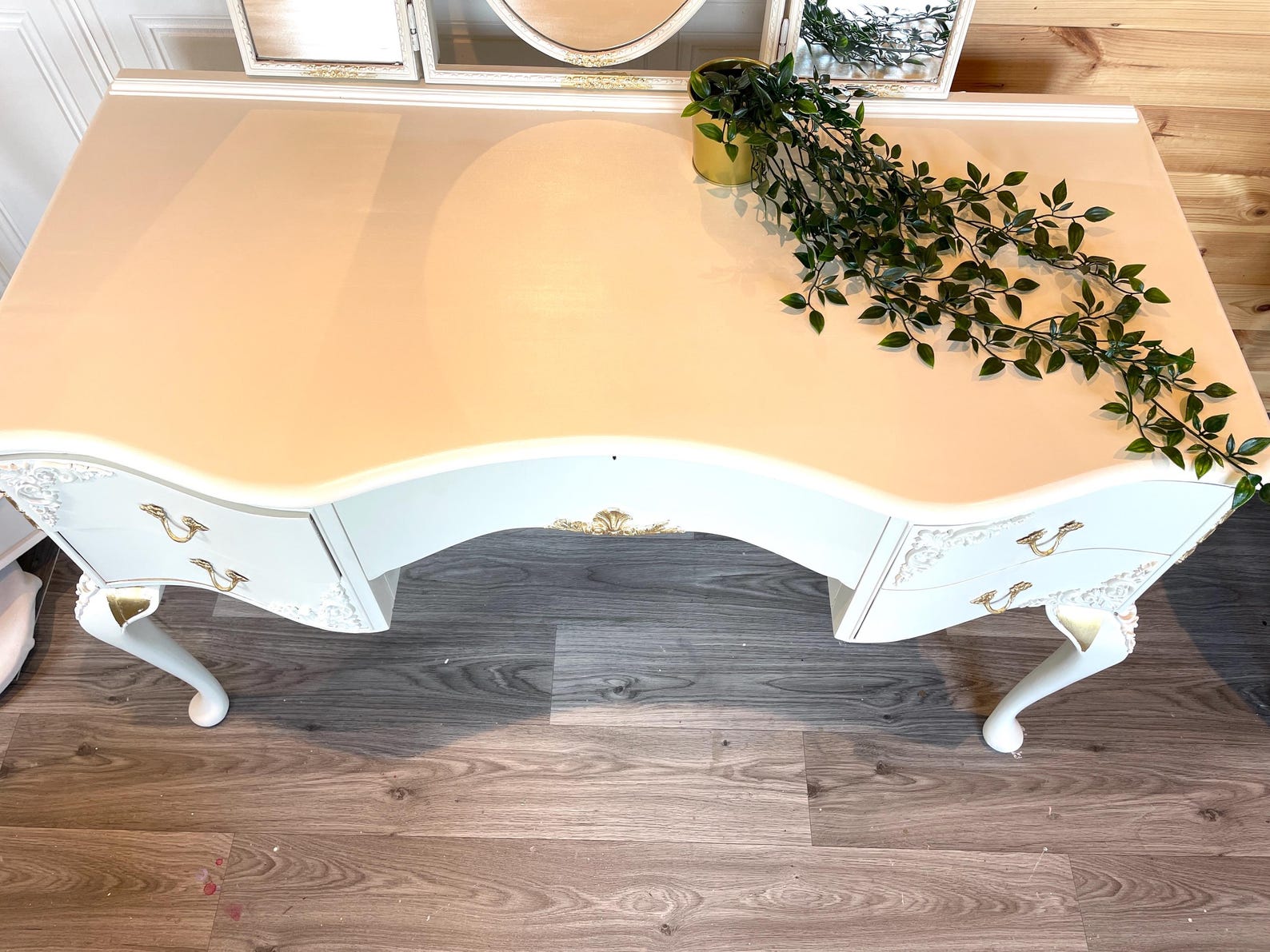 French Style Vanity Set: Vintage Ornate Dressing Table With Mirror ...