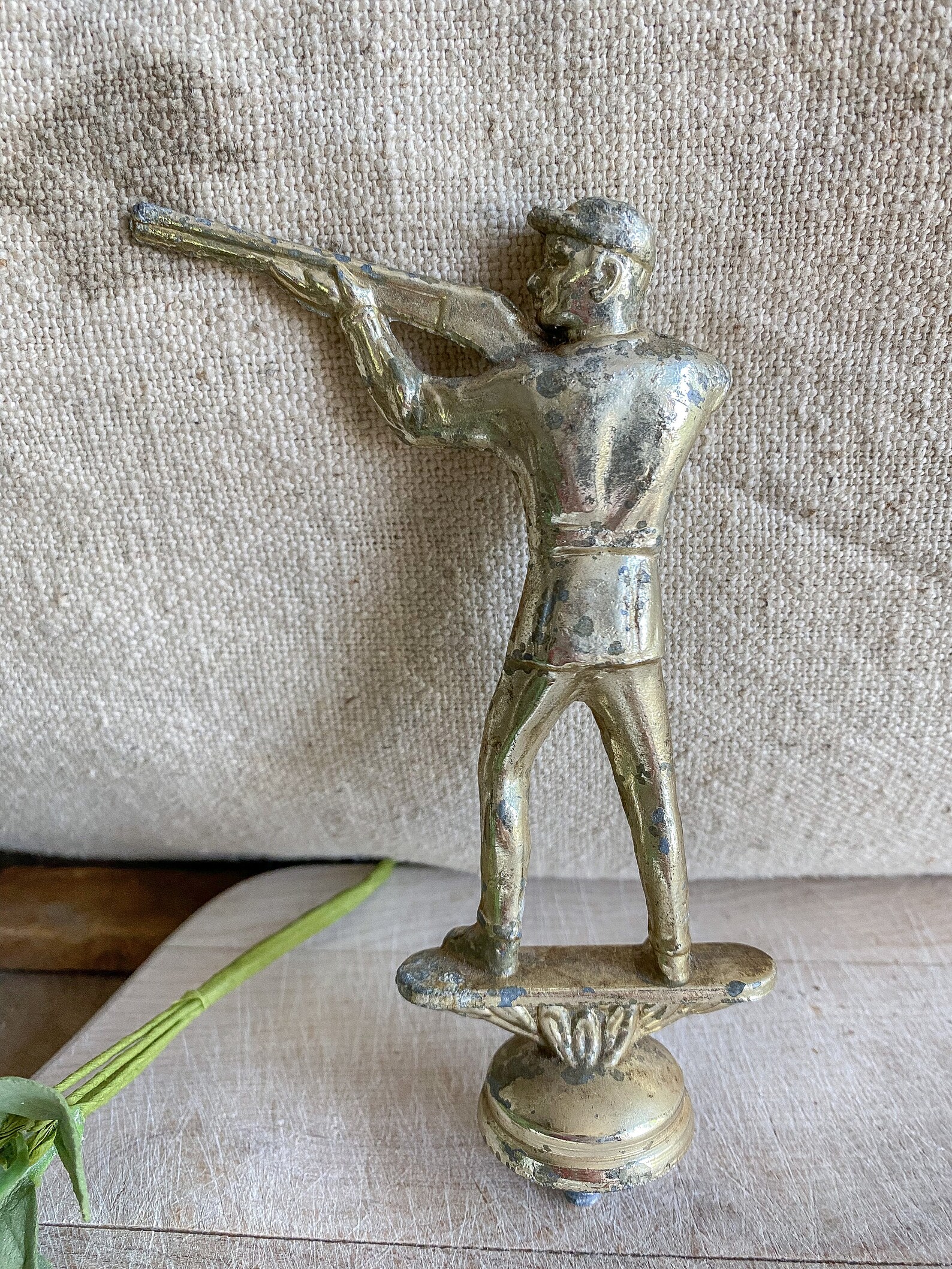 Vintage Rifle Shooting Trophy Topper / vintage decor / rustic | Etsy