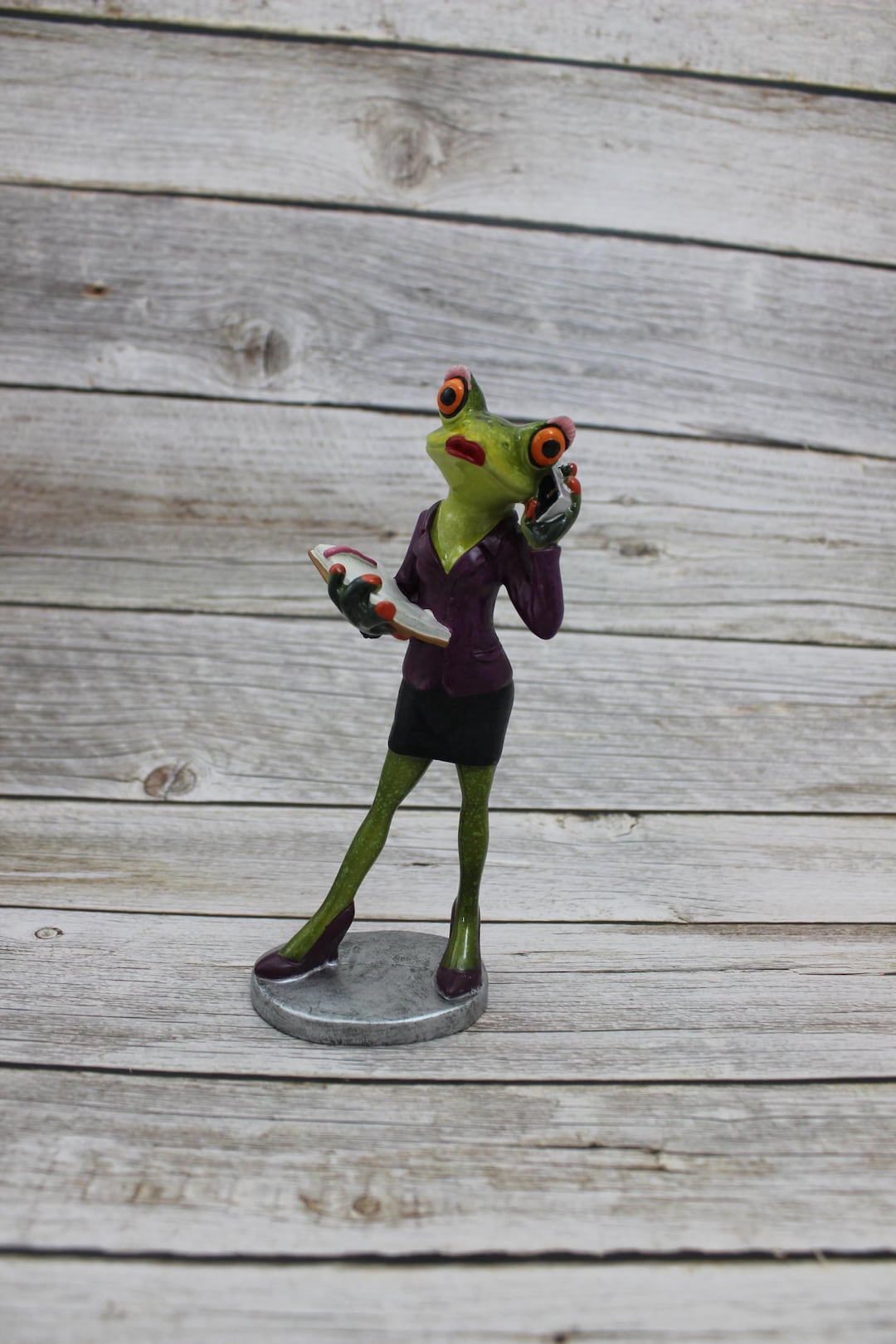 Lady Frog Executive Figurine, Elegant Executive Lady Frog Figurine ...