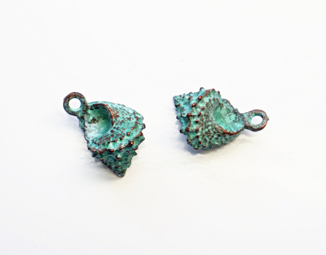2pc Green Patina Textured Conch Pendant Charm (17mm), Mykonos Greek ...