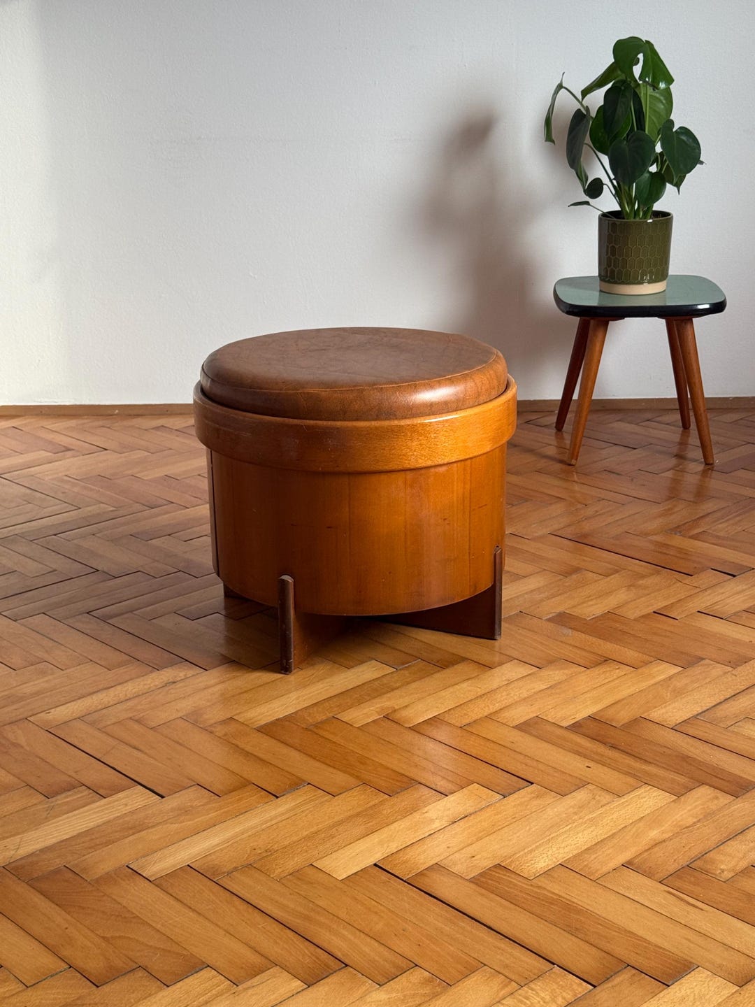 Mid Century Modern Round Footstool / Storage Ottoman / Mushroom Foot ...