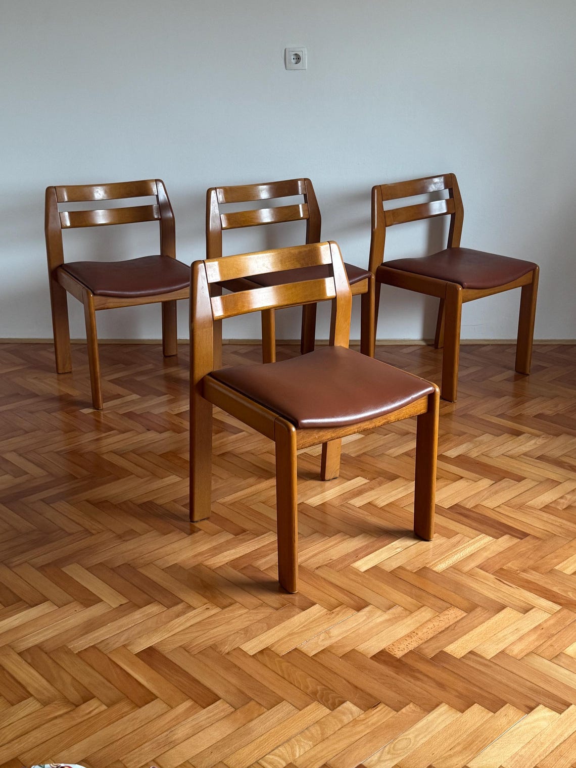 SET of 4 Elegant Vintage Chairs / Mid Century Modern Wooden Dining ...