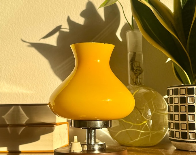 Retro Table Lamp / Yellow Mid-century Modern Light / Space Age Design ...