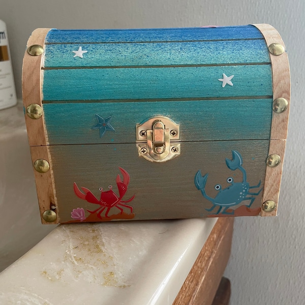 Menstruation Crustacean Station - Etsy