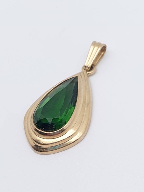 Nostalgic 333 gold pendant green cut stone - Gem