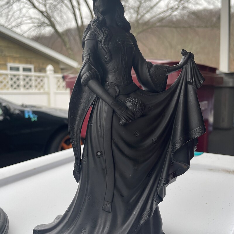 Gothic Statue - Etsy