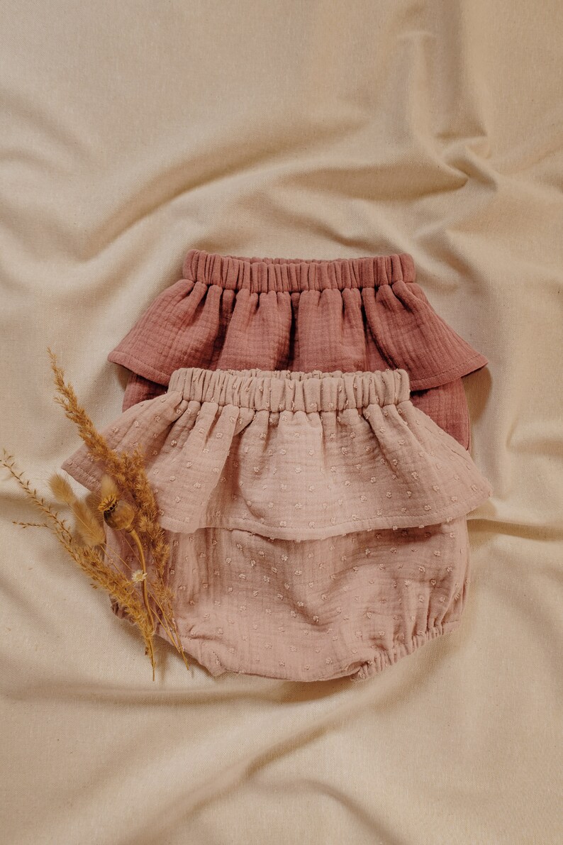 Ruffle Bloomer Sewing Pattern / Easy Baby Shorties PDF Pattern - Etsy