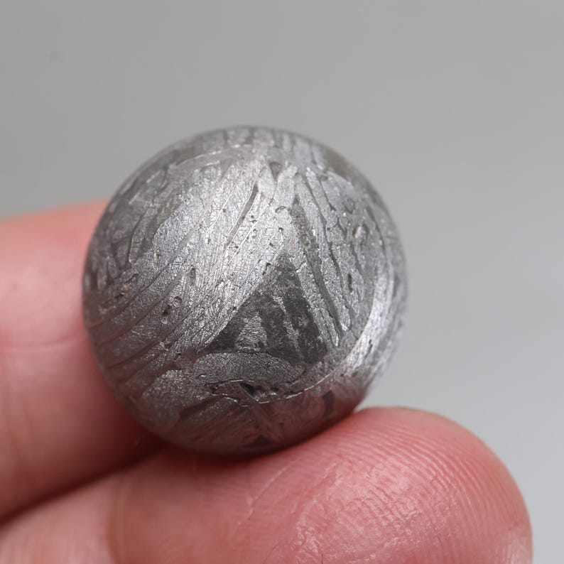 Muonionalusta Meteorite Ball, Natural Iron Meteorite Carving (20mm) - Etsy