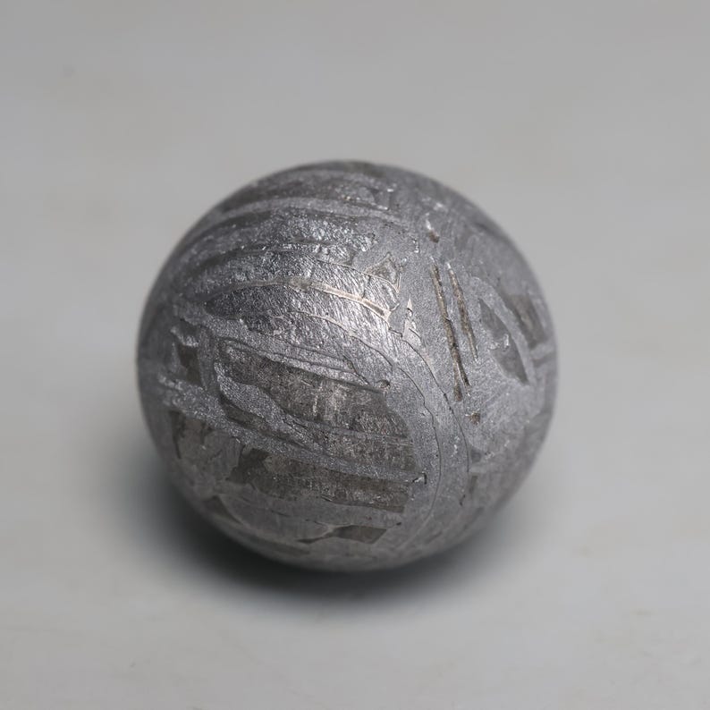 Muonionalusta Meteorite Ball, Natural Iron Meteorite Carving (20mm) - Etsy