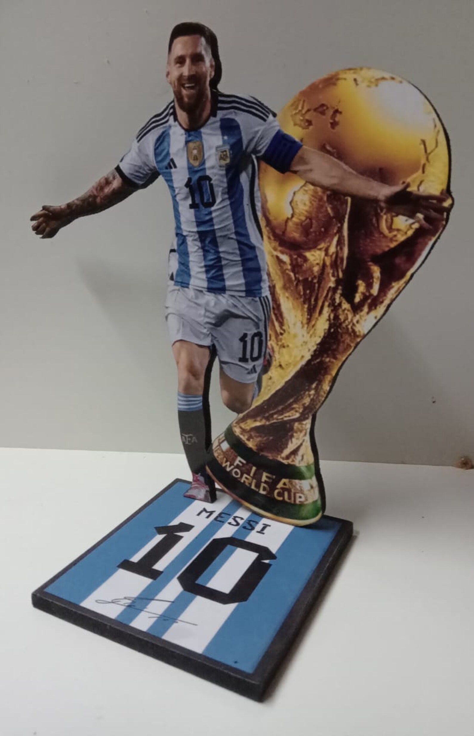 LIONEL MESSI Argentina DISPLAY 8 Standee Figure Statue World Champion ...