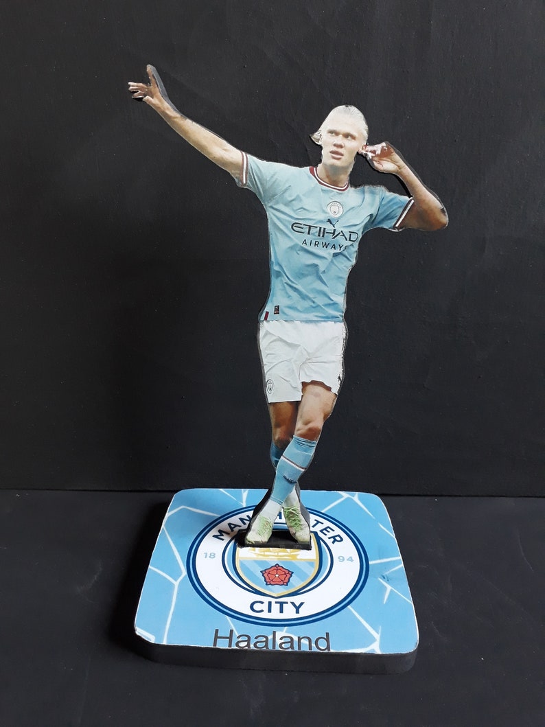 ERLING HAALAND Manchester City DISPLAY Standee Figur Statue - Etsy ...