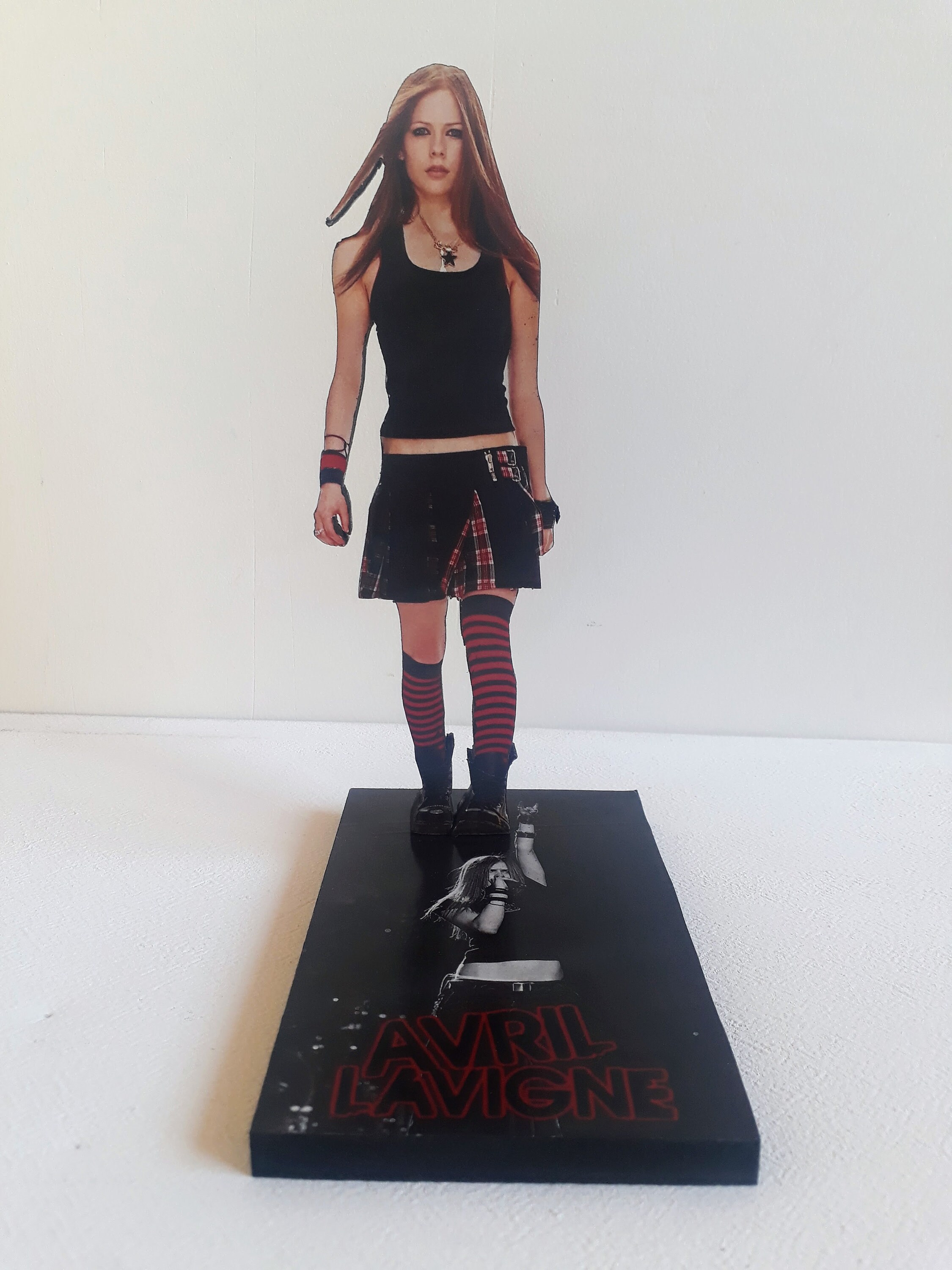 AVRIL LAVIGNE DISPLAY 8 Standee Figure Statue Mdf Cutout - Etsy