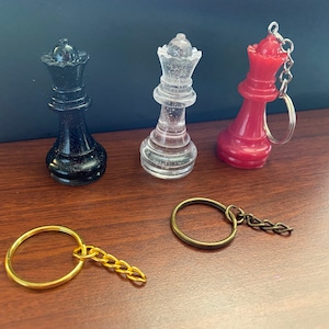 Resin Queen Key Chain - Etsy