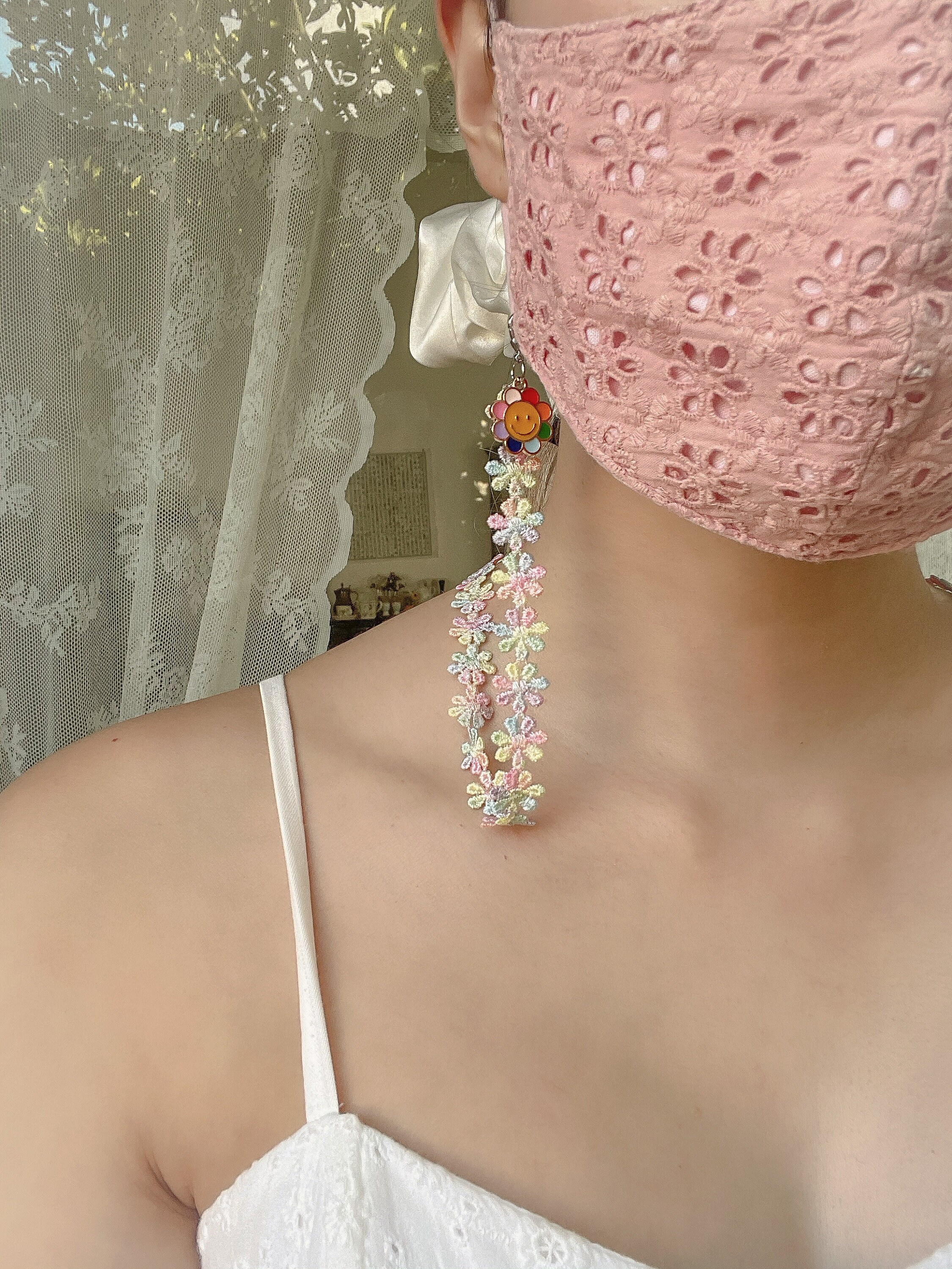 Cute Dainty Rainbow Daisy Flower Face - Etsy