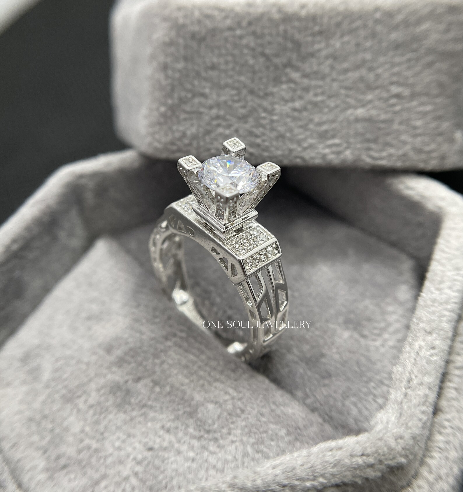 Unique Designer Tower Ring, 1.00CT Round Moissanite Ring, Paris Tower ...