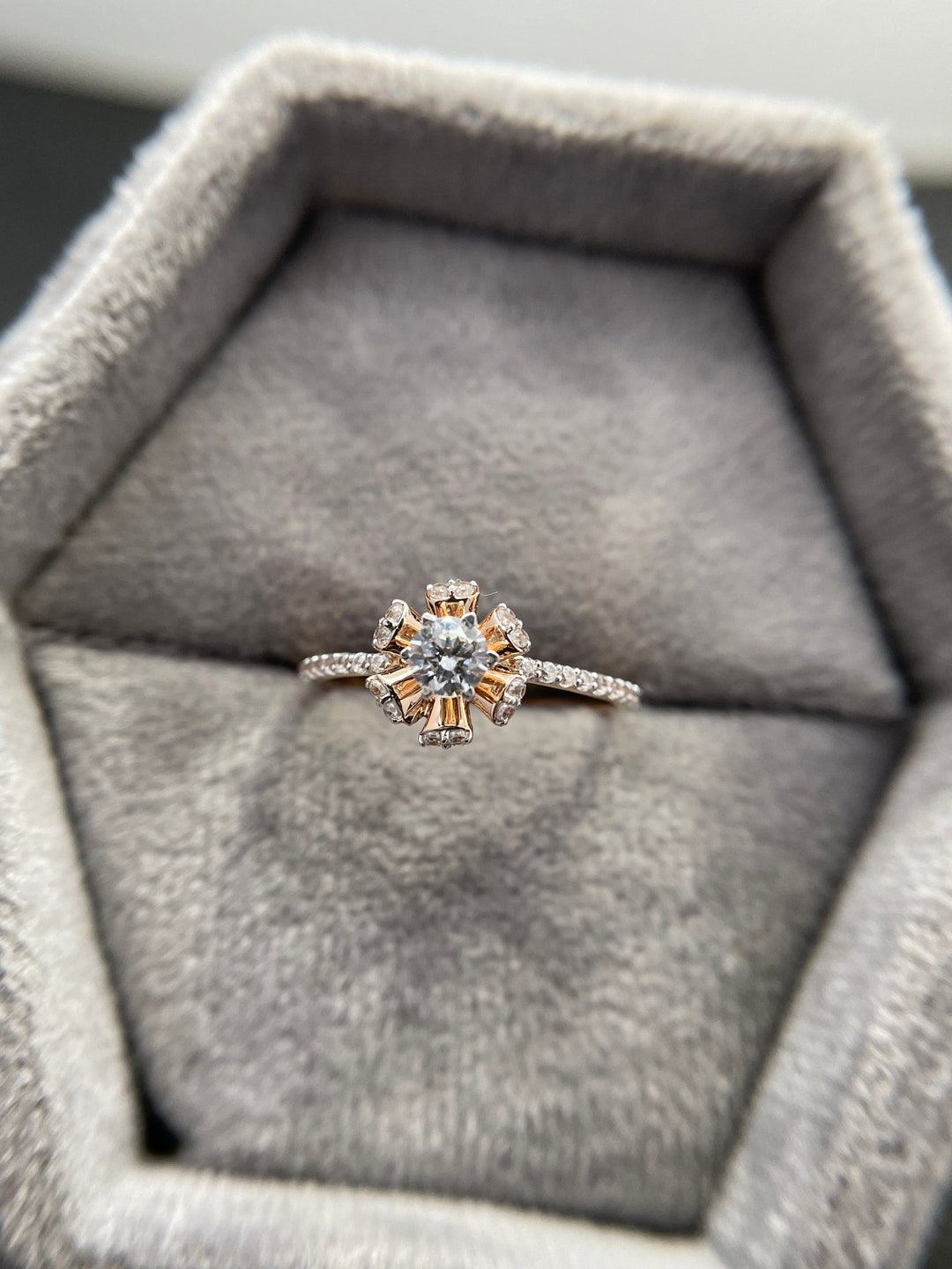 Tiny Moissanite Floral Ring, Tiny Flower Ring, Flower Gold Ring, Dainty Daisy Ring, Minimalist ...