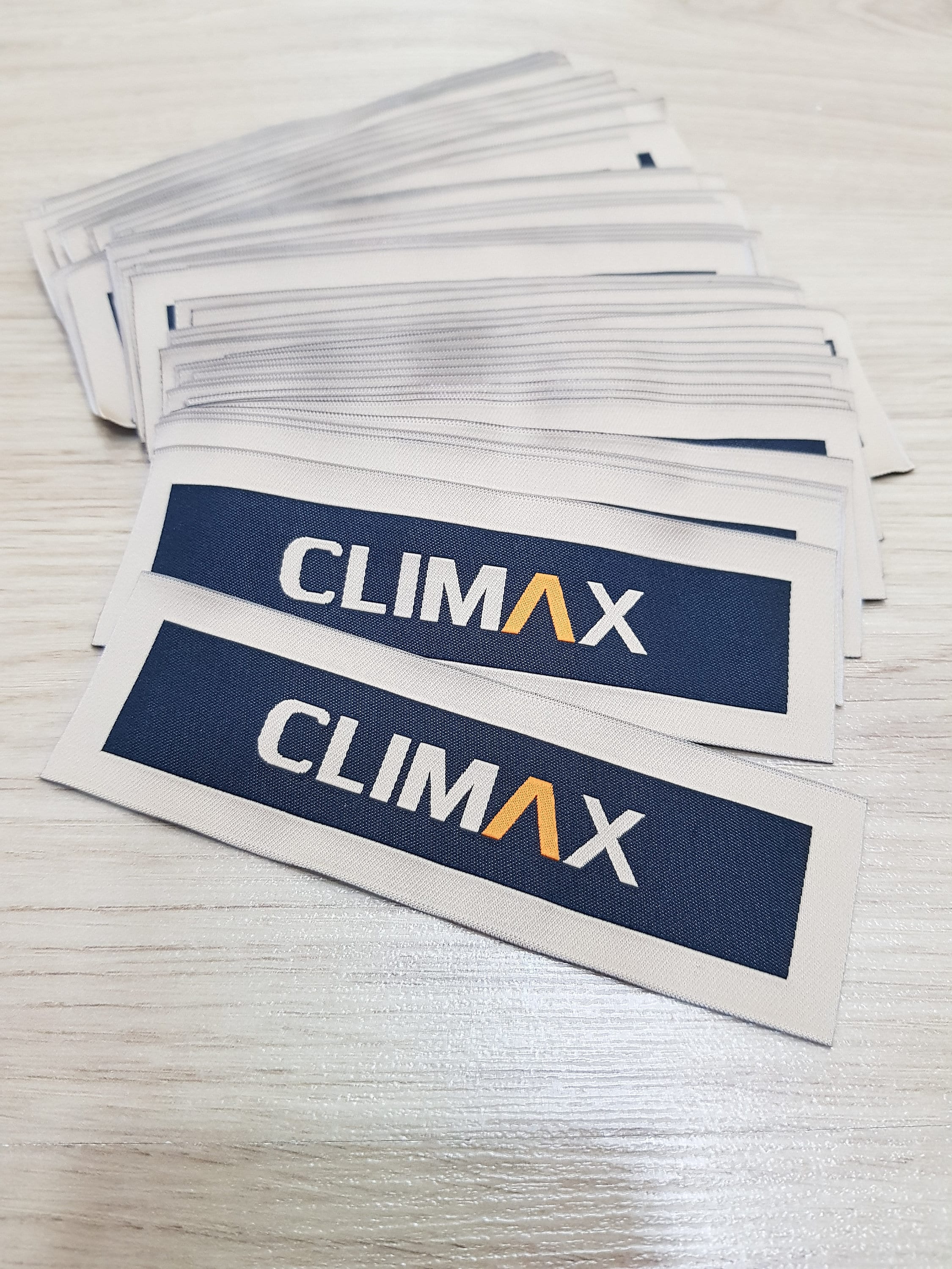 1000 Custom Woven Clothing Labels, Quality Fabric Tags - Etsy