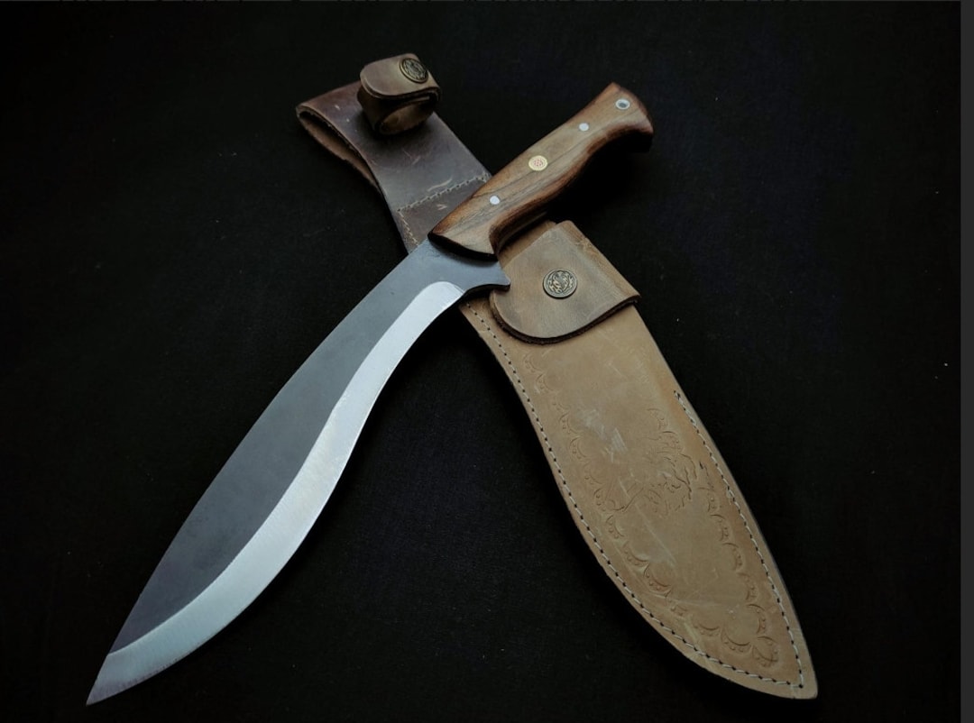 Handmade Gurkha Kukri Knife: Full Tang Blade, Walnut Grip, Custom ...