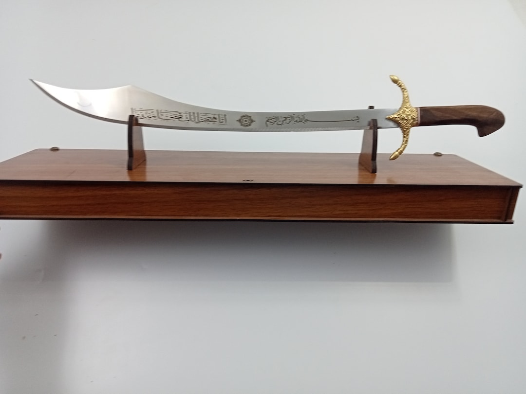 Handmade Kilij Sword: 19.68" Sinbad Style, Walnut Grip - Etsy