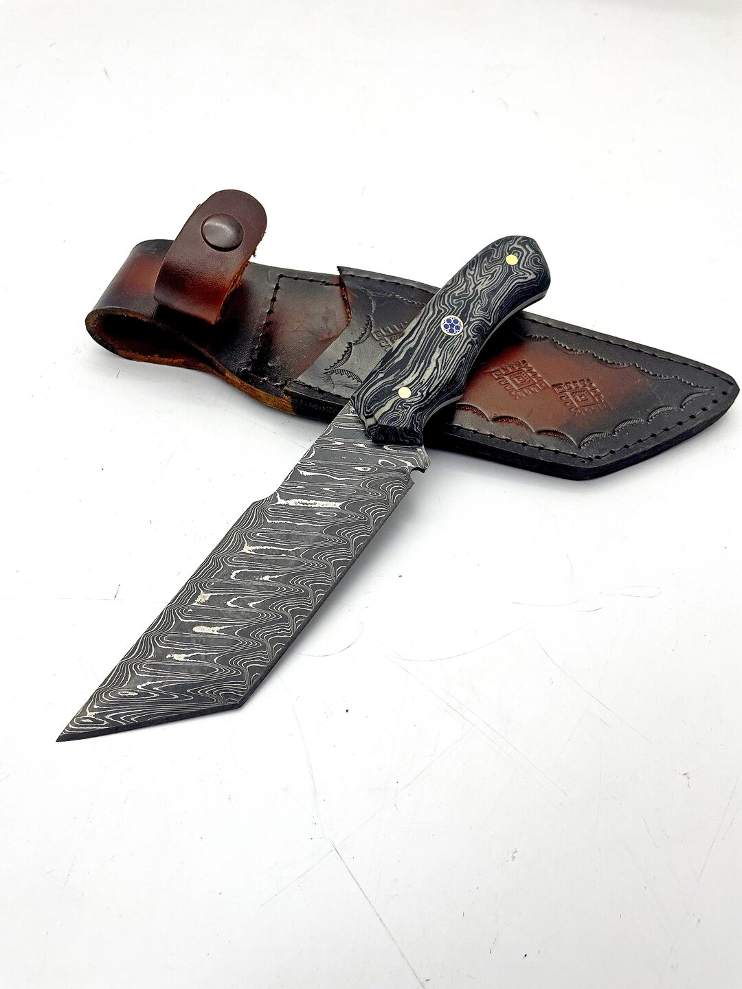 Custom Engraved Damascus Tanto Knife: Full Tang Blade, Leather Sheath ...