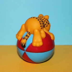 Vintage Garfield on a Beach Ball Toy 1999 PAWS - Etsy